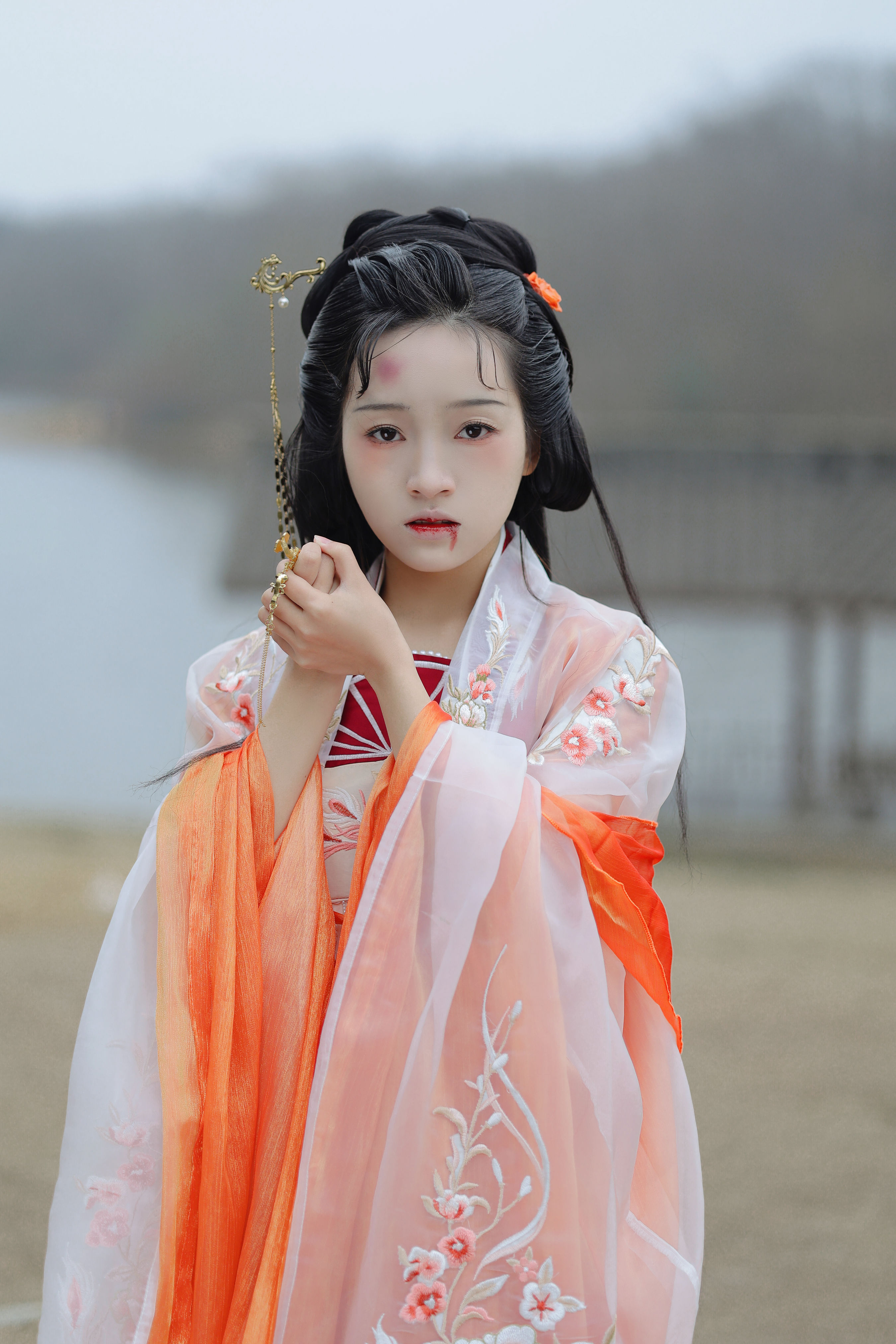 六月月月er君尹兰《亡国公主》美图作品图片欣赏艺图语
